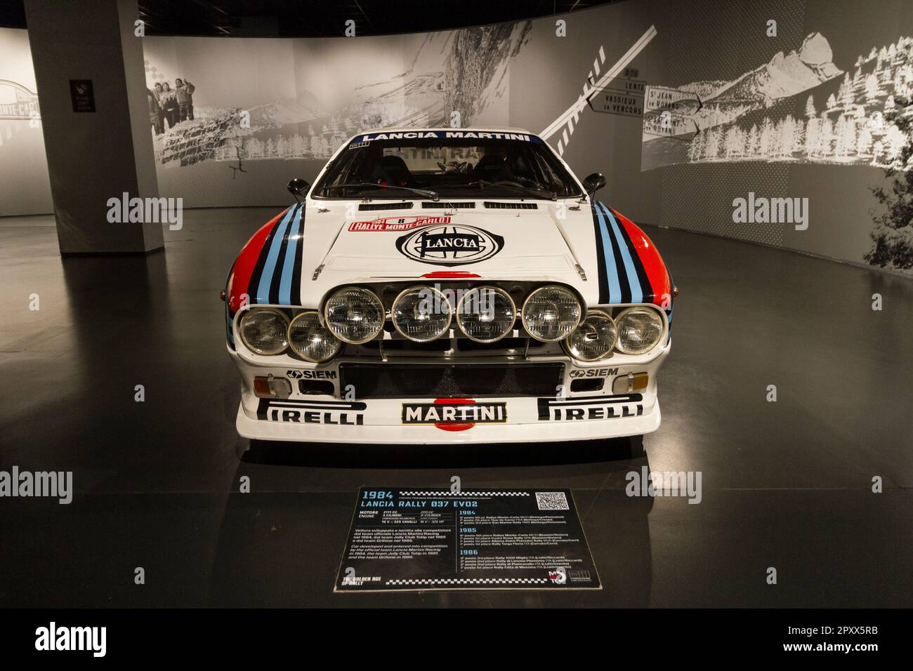 Lancia Rally 037 EVO2 (1984). Exhibition of old rally cars "Golden age ...