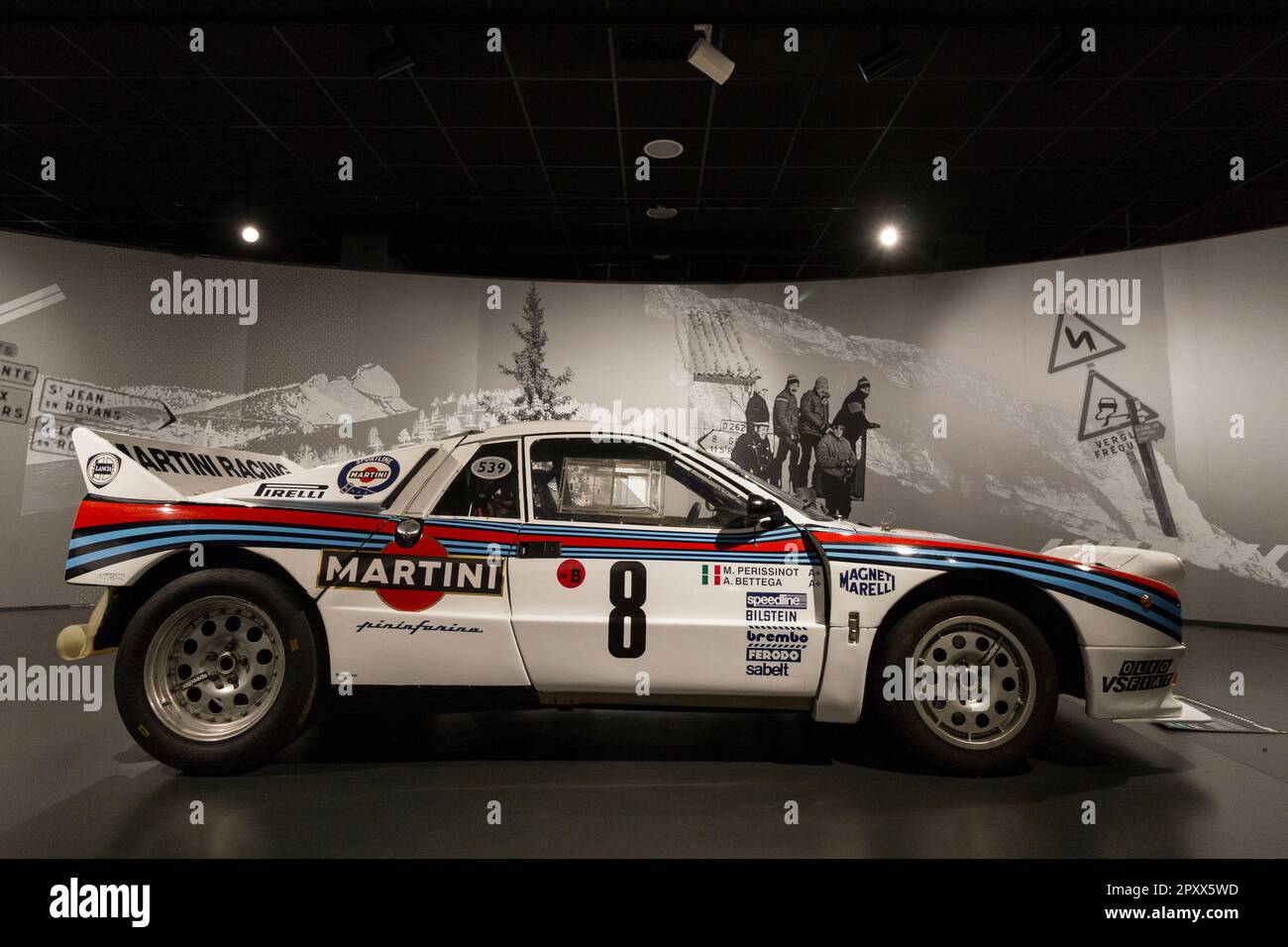 Lancia Rally 037 EVO2 (1984). Exhibition of old rally cars "Golden age ...