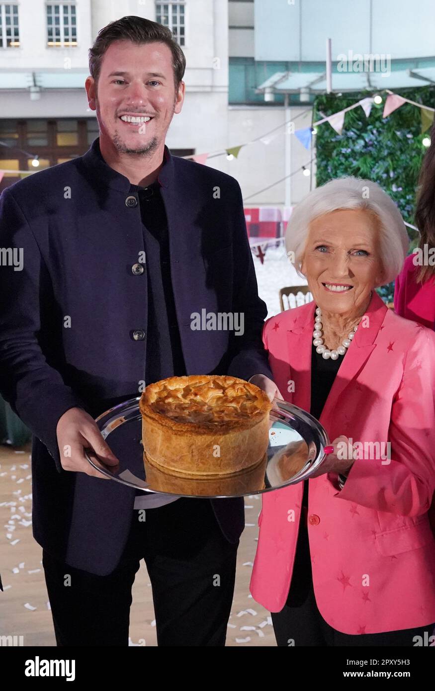 MasterChef: The Professionals finalist Adam Handling and Dame Mary ...