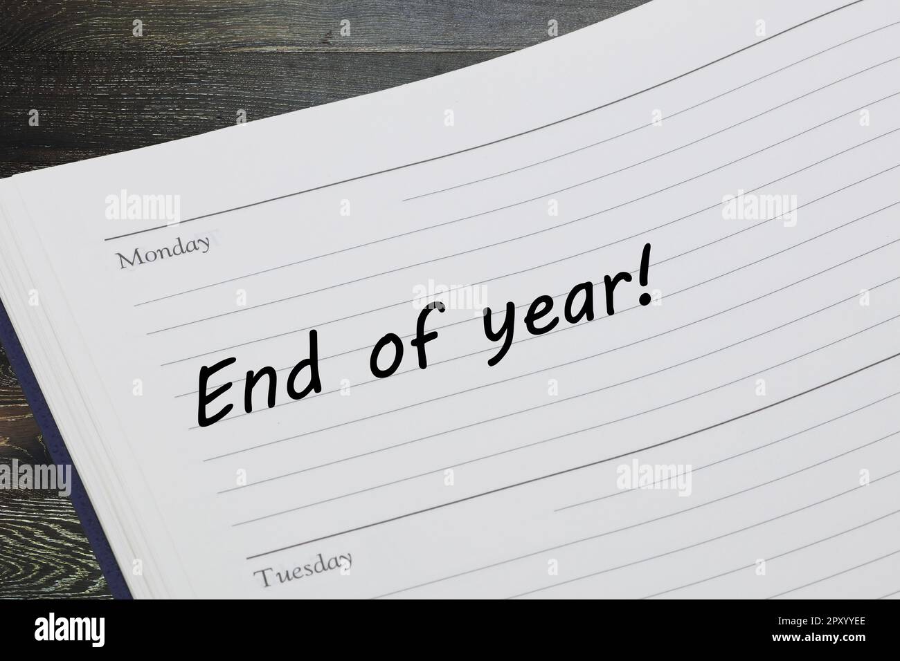 End year reminder note hi-res stock photography and images - Alamy