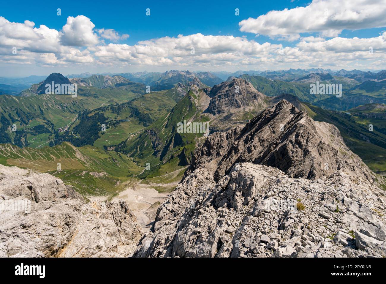 Stunning trekking tour through beautiful mountain landscape to the ...