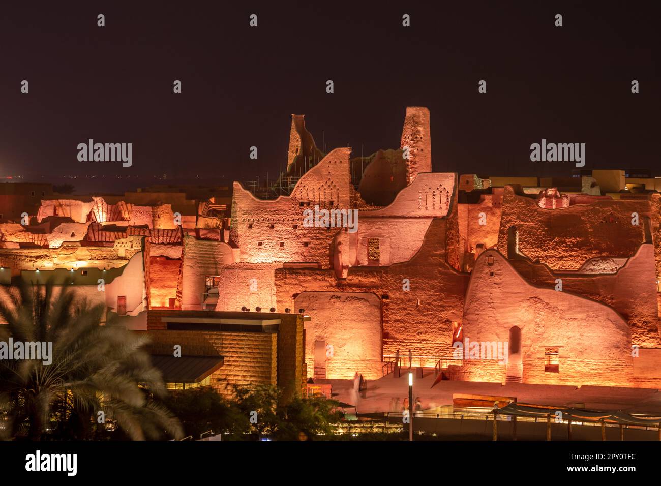 Diriyah old town walls illuminated at night, Riyadh, Saudi Arabia Stock ...