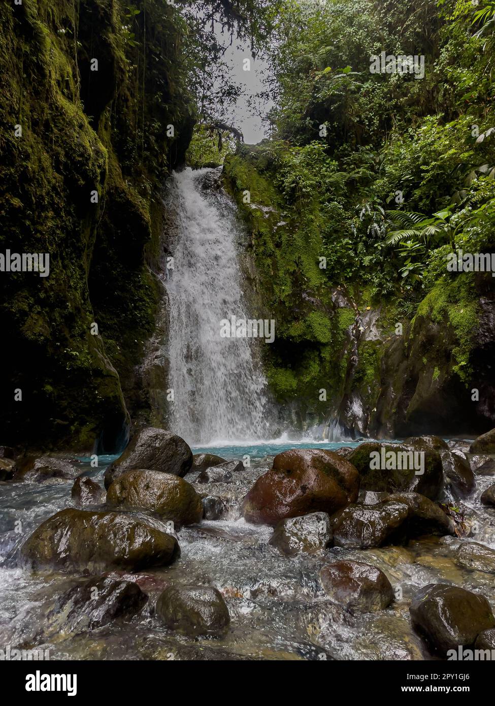Catarata bajos del toro hi-res stock photography and images - Alamy