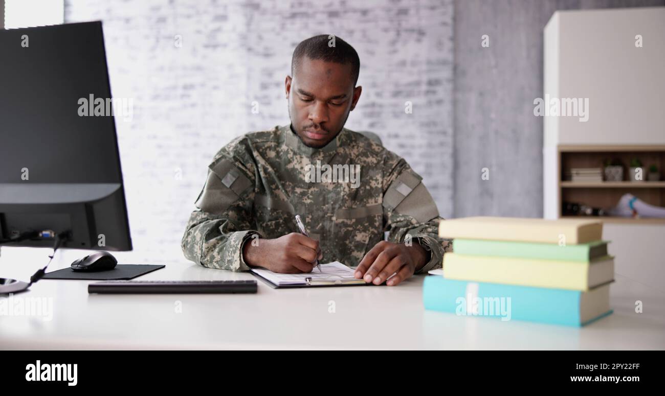 Military Student Education. Army Soldier Veteran In College Stock Photo ...