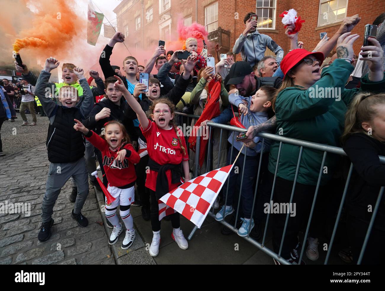 Wrexham victory parade hi-res stock photography and images - Alamy