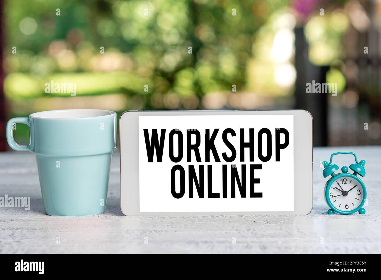 Conceptual display Workshop Online, Internet Concept room or building ...