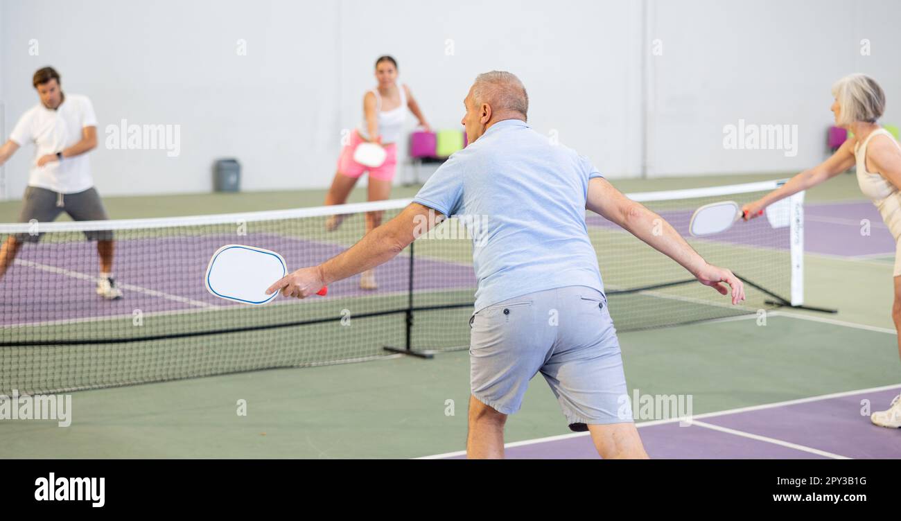 Pickleball, older adults hi-res stock photography and images - Alamy