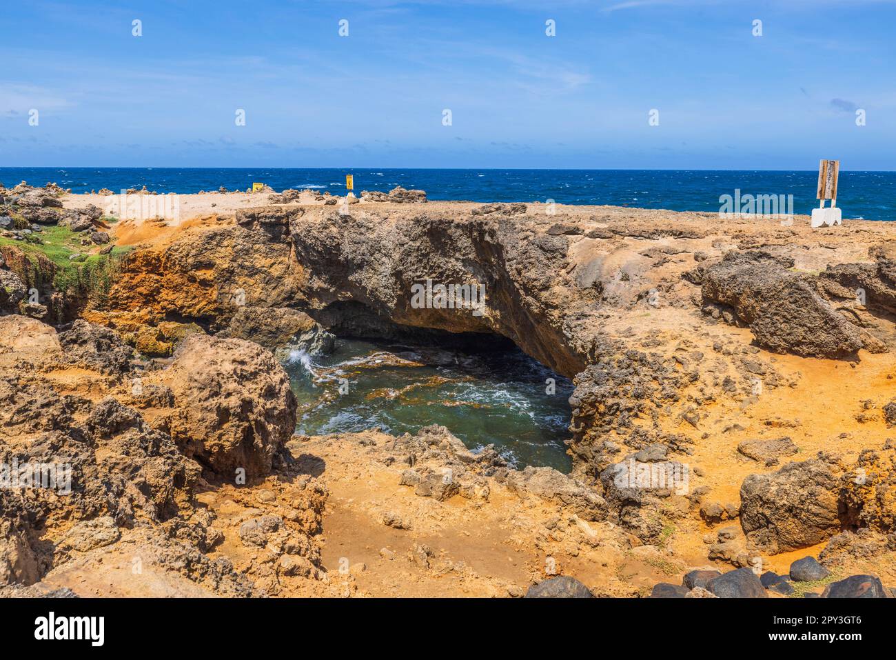 Beautiful nature landscape view. Rocky east coastline of Aruba Island ...