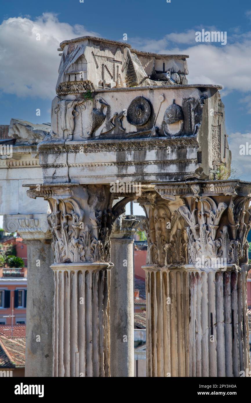 Forum Roman, view of the ruins of several important ancient buildings ...