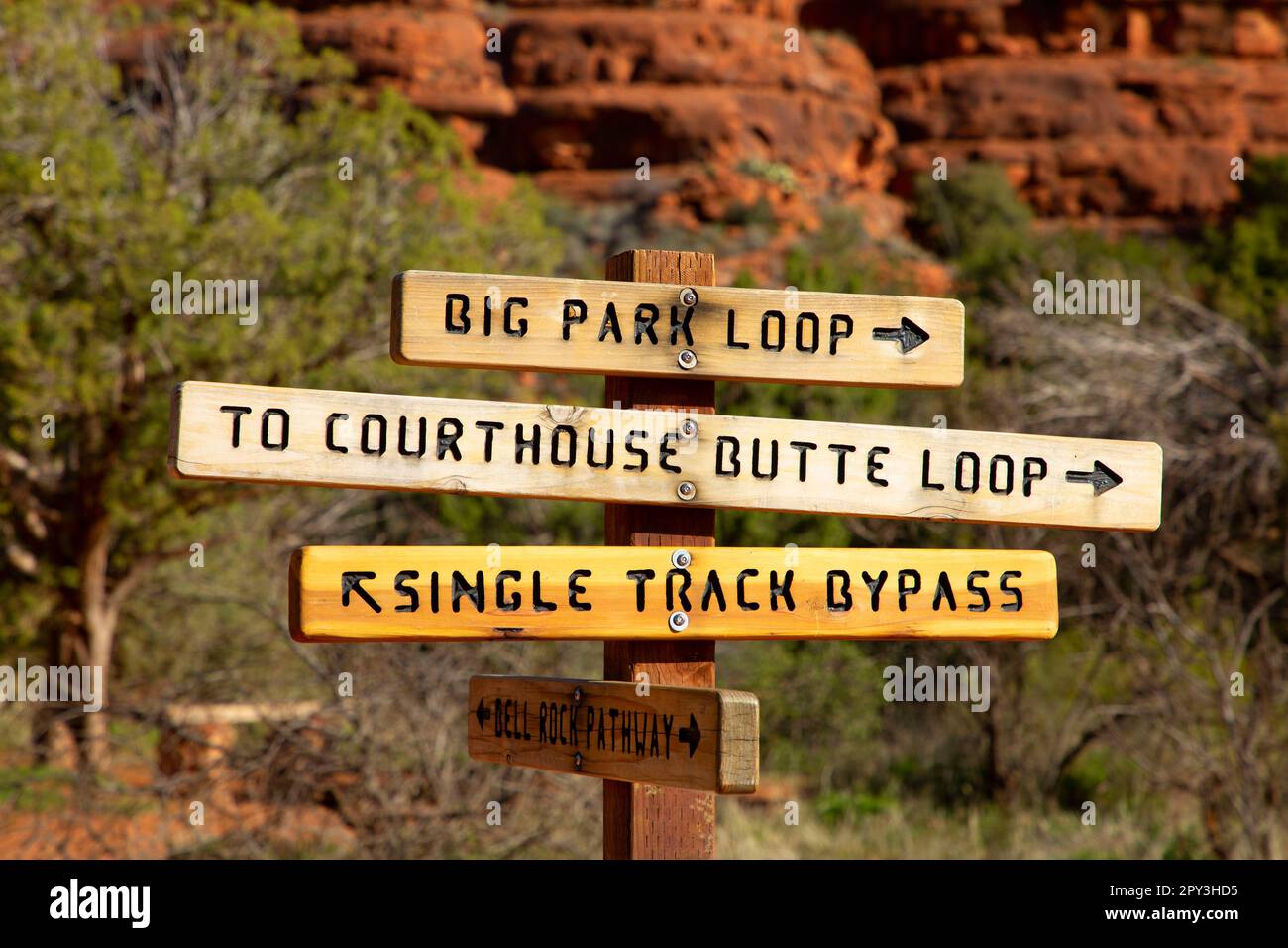 Trail junction sign, Red Rock Country, Coconino National Forest ...