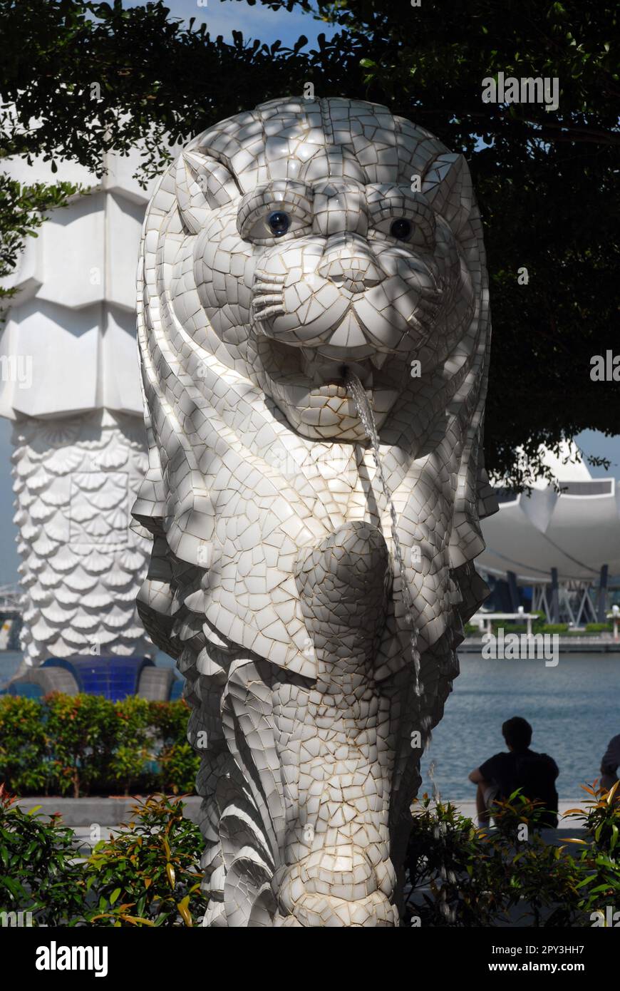 Mosaic model of the Merlion Statue on the Esplanade, Marina Bay ...