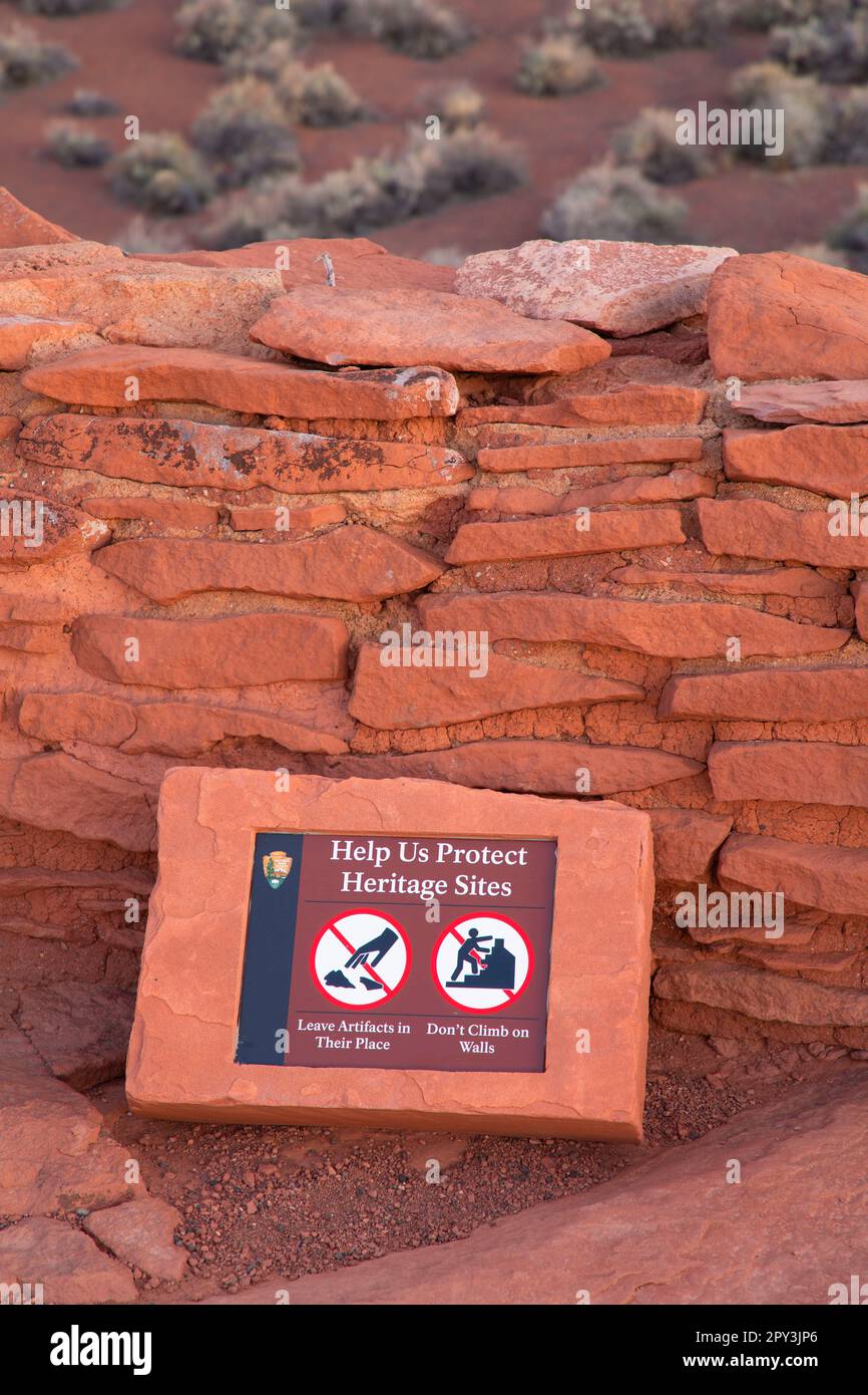 Stay off sign hi-res stock photography and images - Alamy