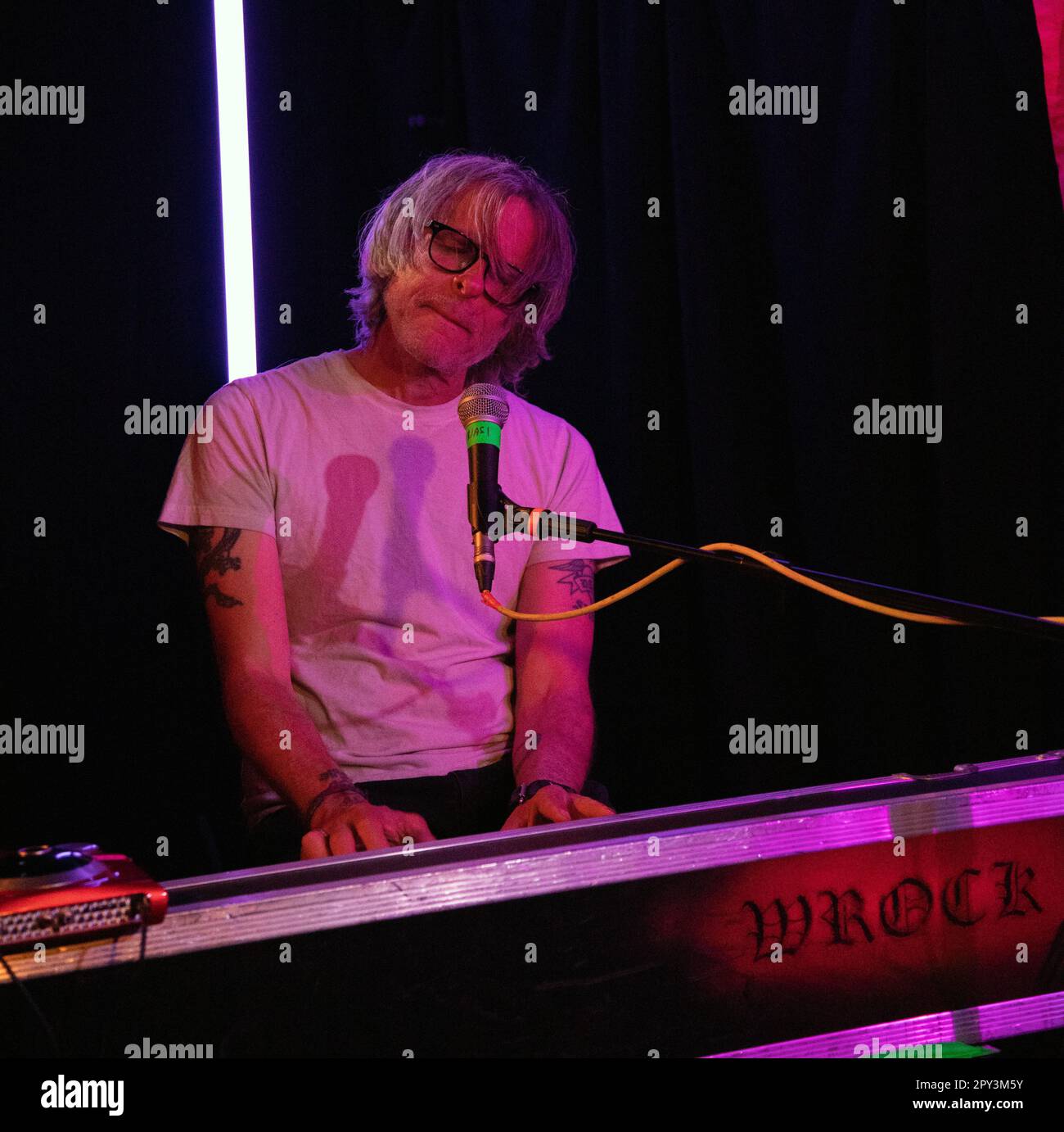 Breaking the balls of history hi-res stock photography and images - Alamy