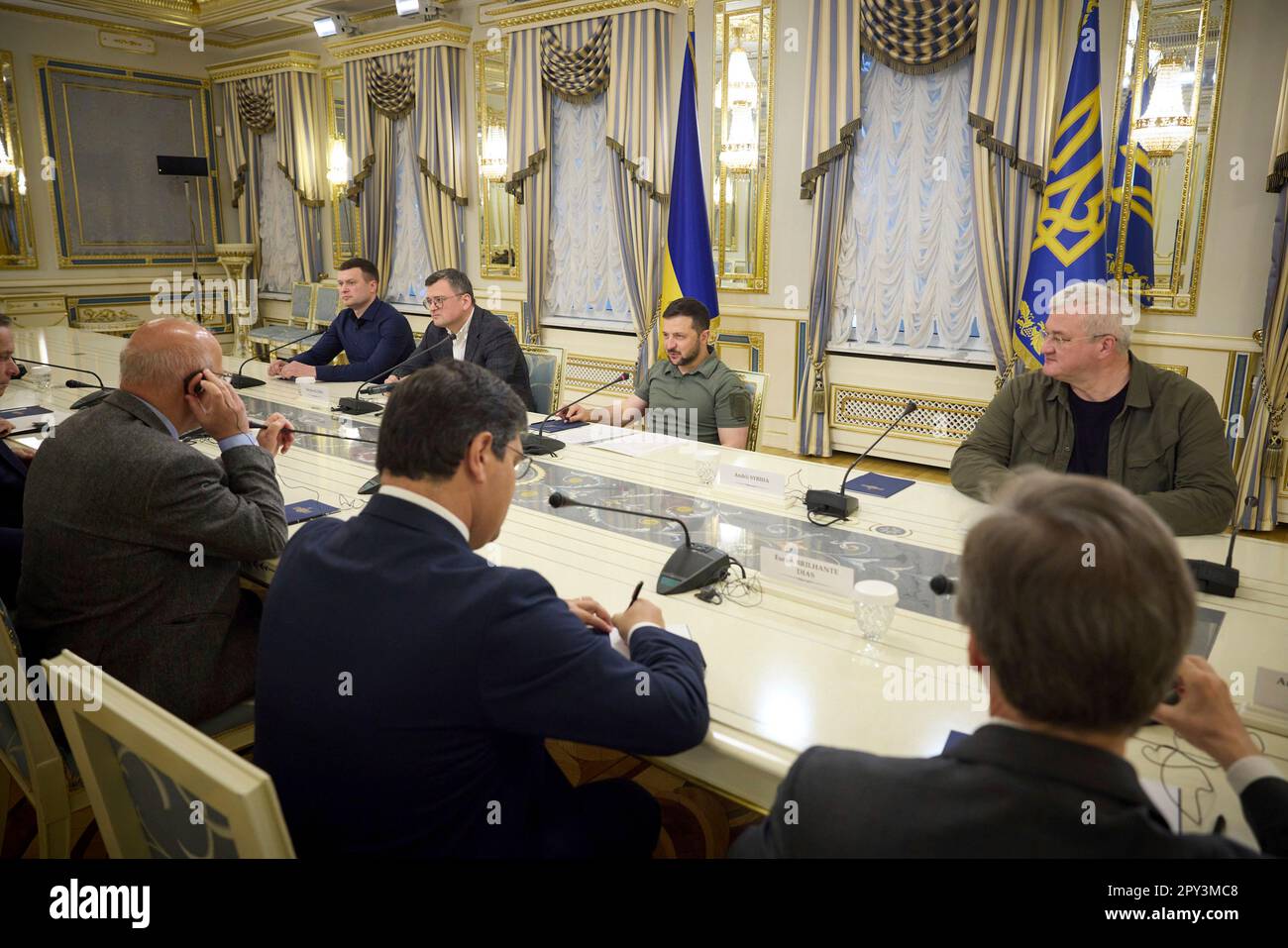 Portuguese parliament inside hi-res stock photography and images - Alamy