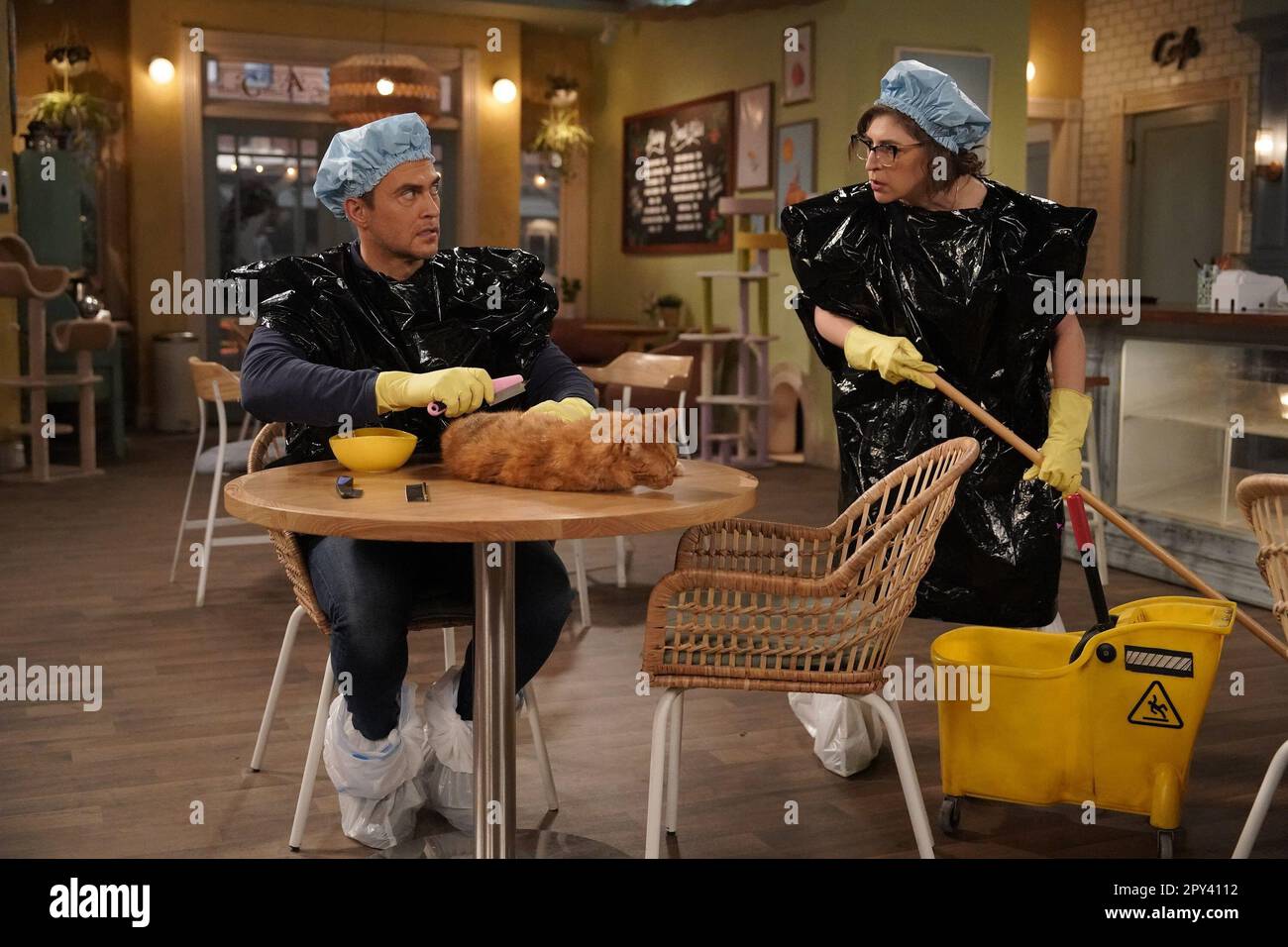 CALL ME KAT, from left: Cheyenne Jackson, Mayim Bialik, 'Call Me Lady ...