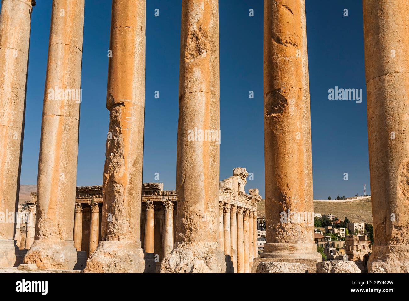 Baalbek, Temple of Jupiter, Largest Roman temple, colossal pillars ...