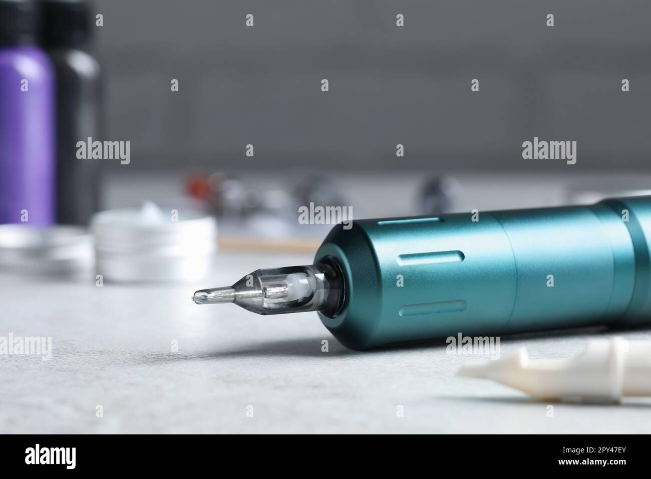 Modern tattoo machine hi-res stock photography and images - Alamy