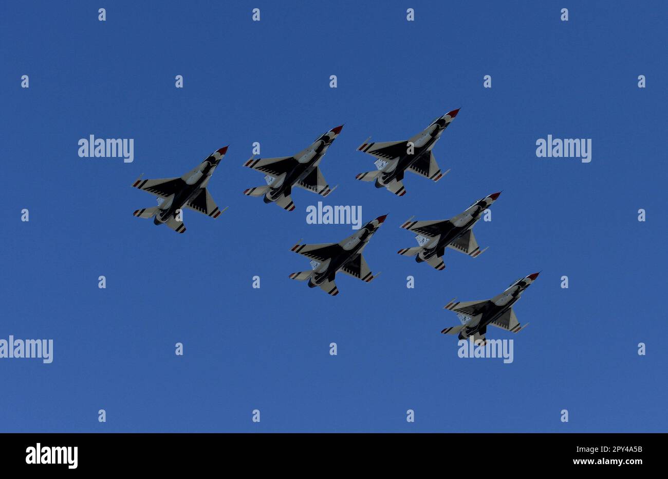 The Thunderbirds perform during the 2023 Thunder Over the Sound Air and ...