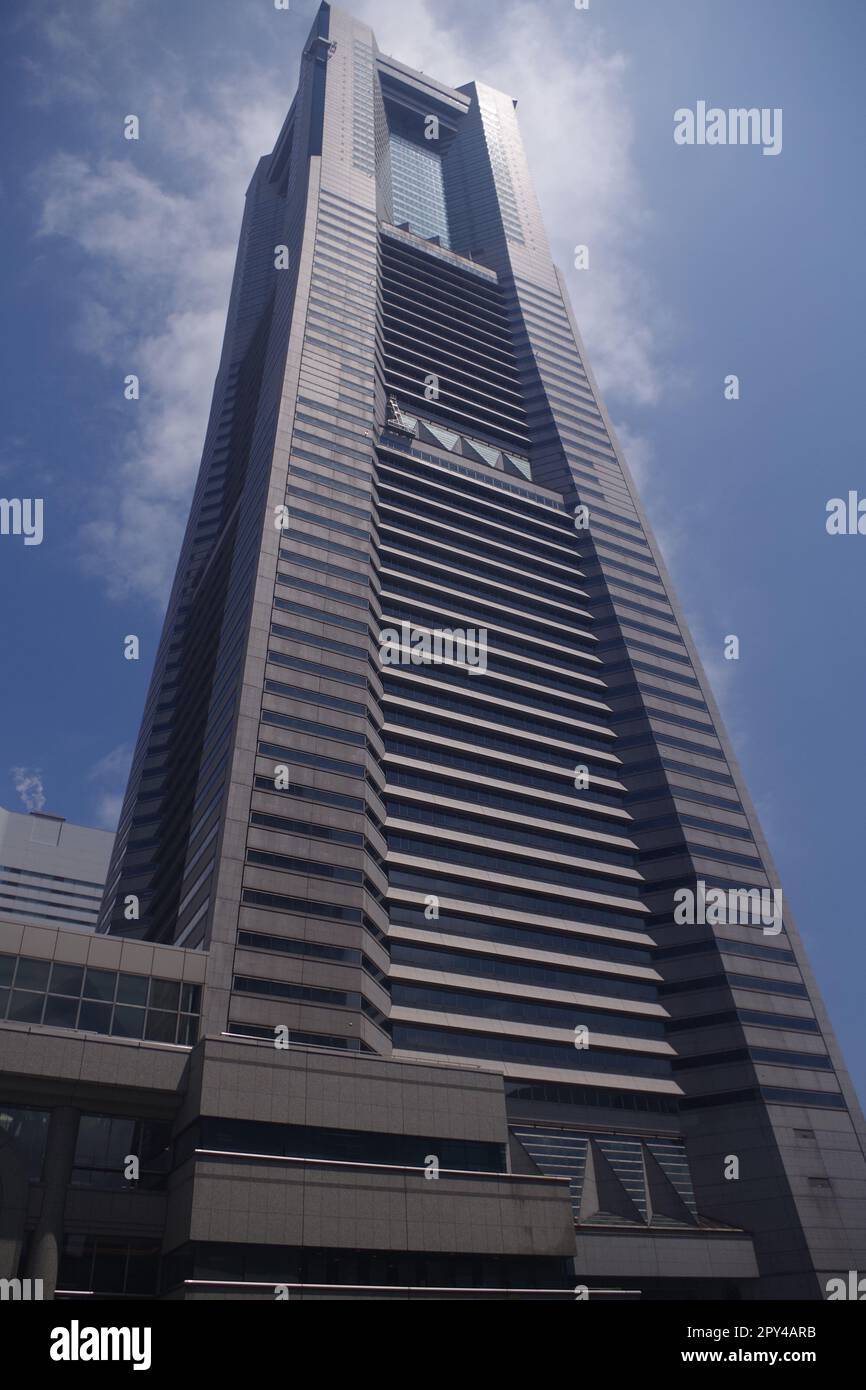 Edificio record hi-res stock photography and images - Alamy