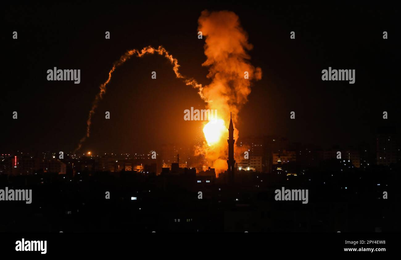 Gaza, Palestine. 02nd May, 2023. Smoke rises above the buildings in the ...
