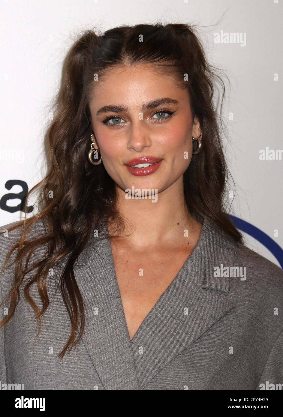 May 2, 2023, New York City, New York, USA: Model TAYLOR HILL seen at the red carpet arrivals for ...