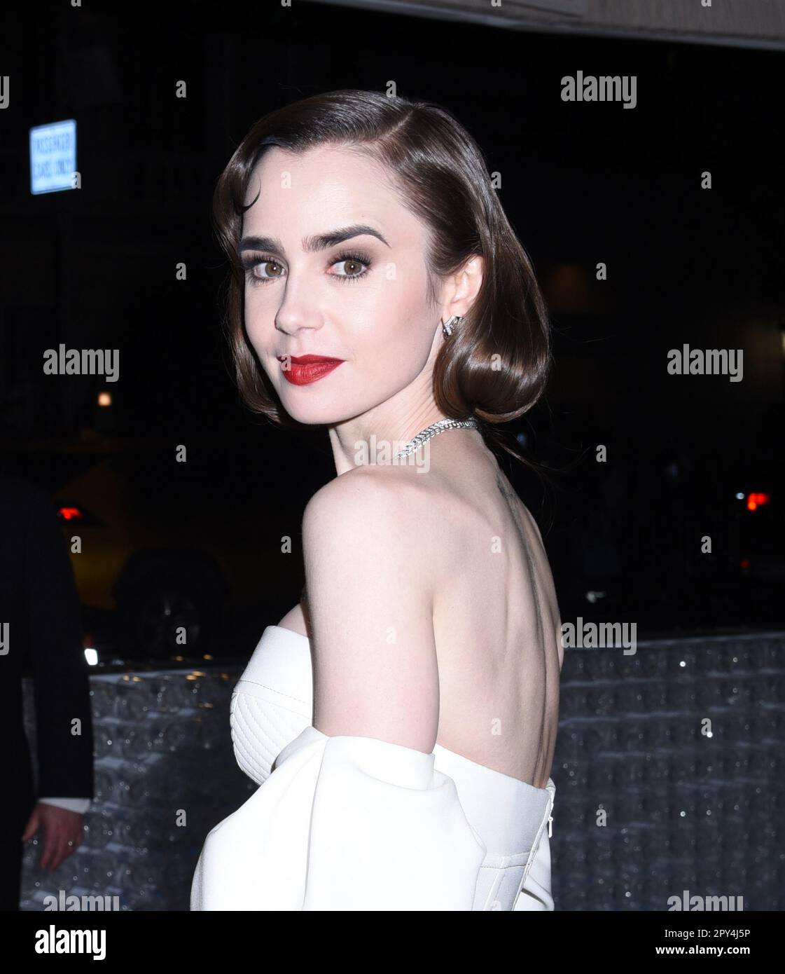 Lilycollins hi-res stock photography and images - Alamy