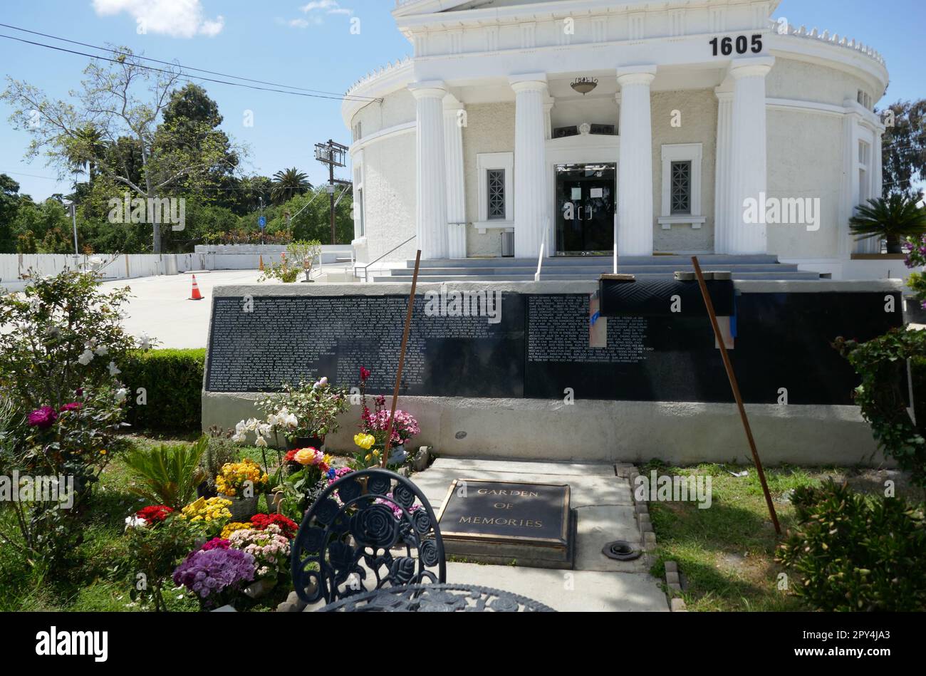 Los Angeles, California, USA 2nd May 2023 Rose Garden at Chapel of the ...