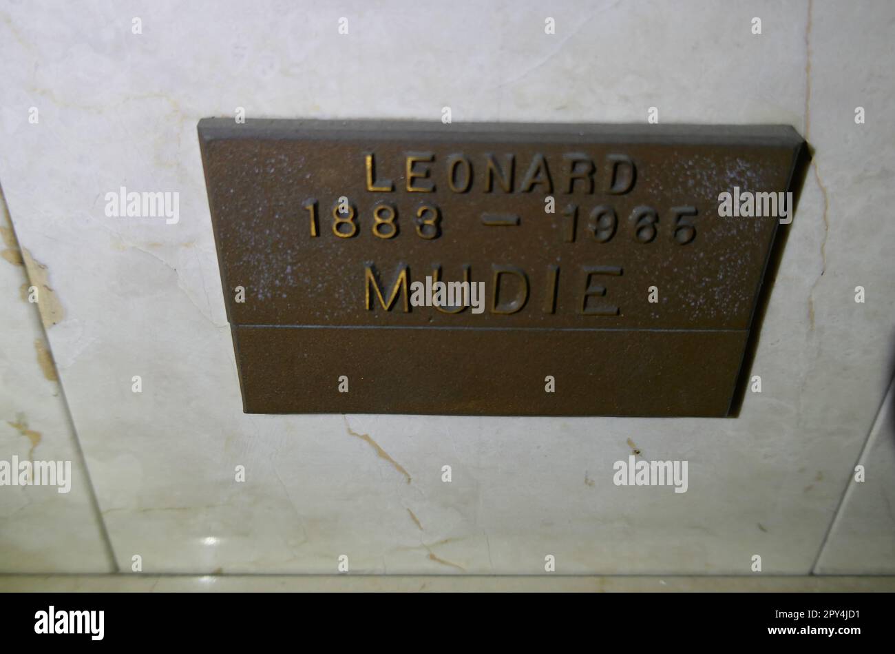 Los Angeles, California, USA 2nd May 2023 Actor Leonard Mudie Niche ...