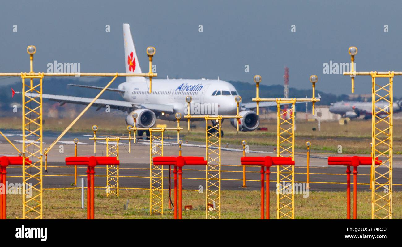 Aircraft movements at Sydney (Kingsford Smith) Airport in Sydney ...