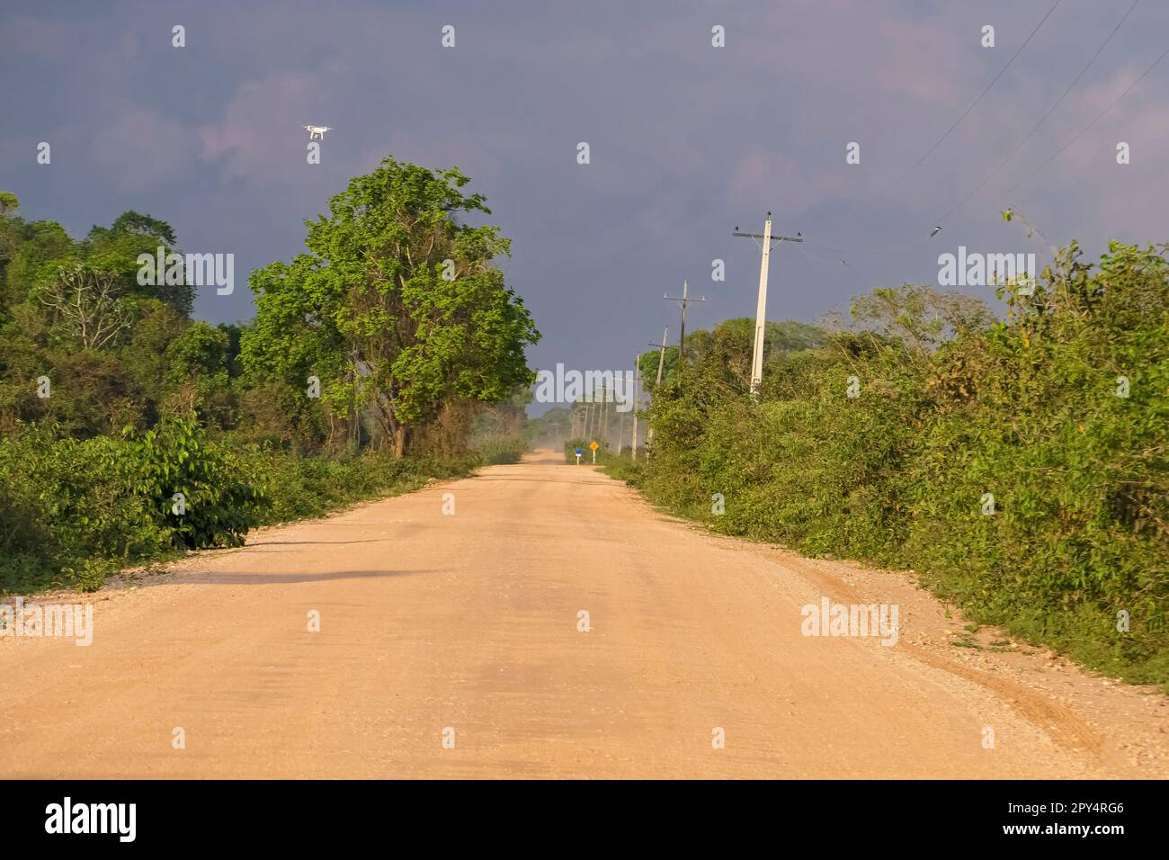 Dirt flies hi-res stock photography and images - Alamy