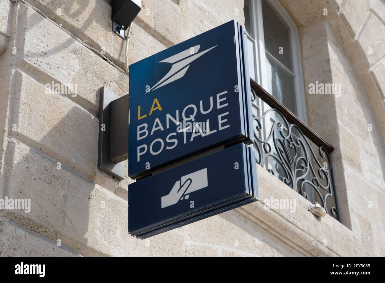 lyon , Aura France - 05 01 2023 : La Banque Postale logo atm sign and ...