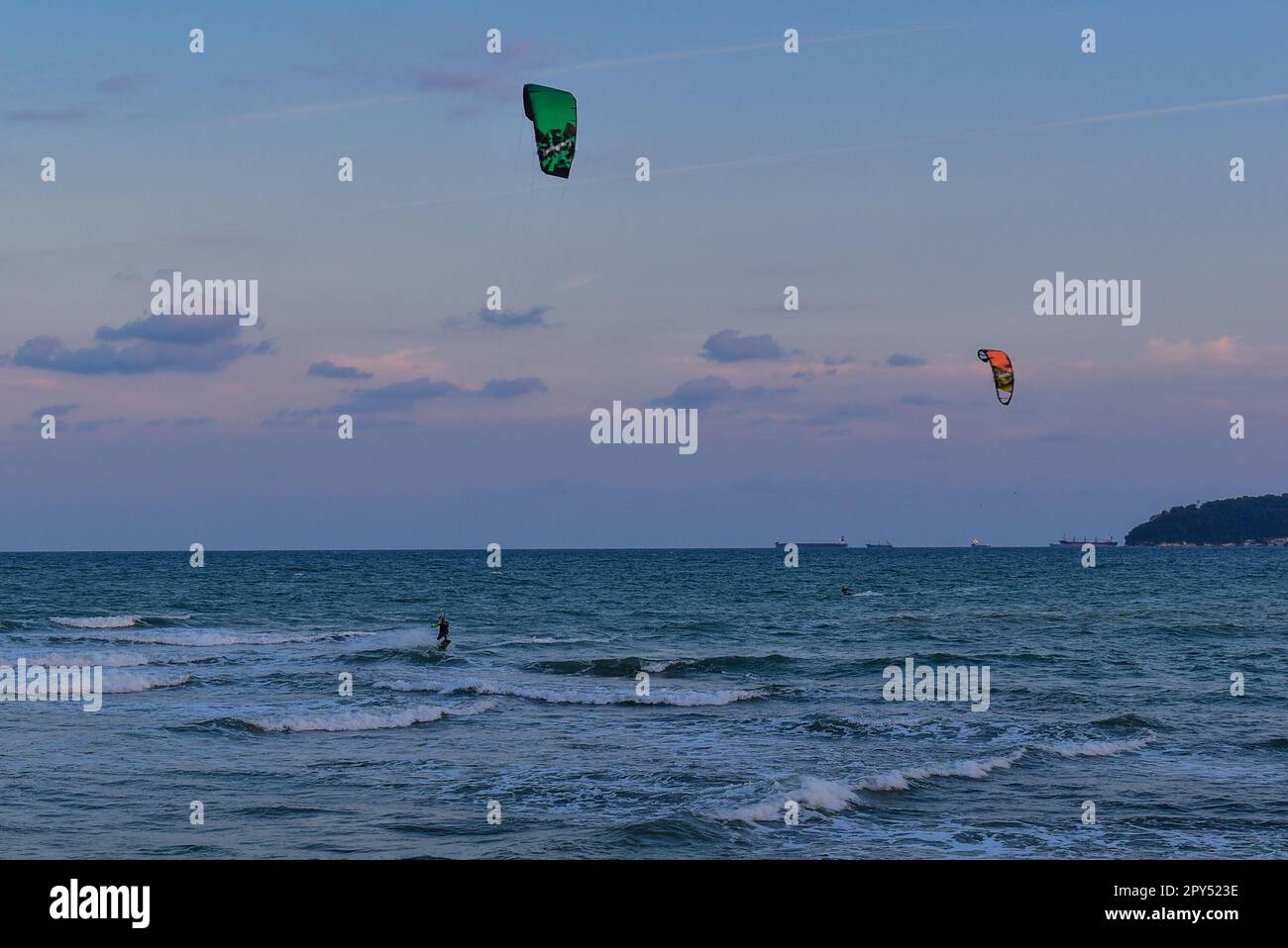 Wakeboarding in Varna bay. Wonderful weather, endless sea latitudes ...
