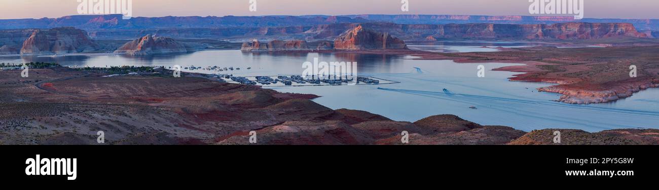 Panoramic view of Lake Powell Marinas at sunset, Wahweap Marina, Glen ...