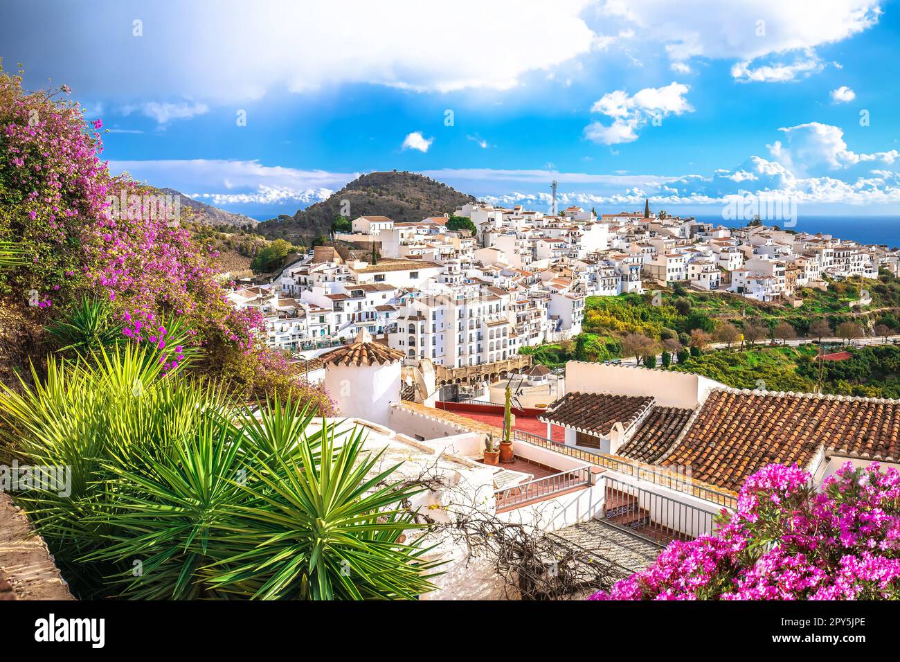 White village of Frigiliana street view Stock Photo - Alamy
