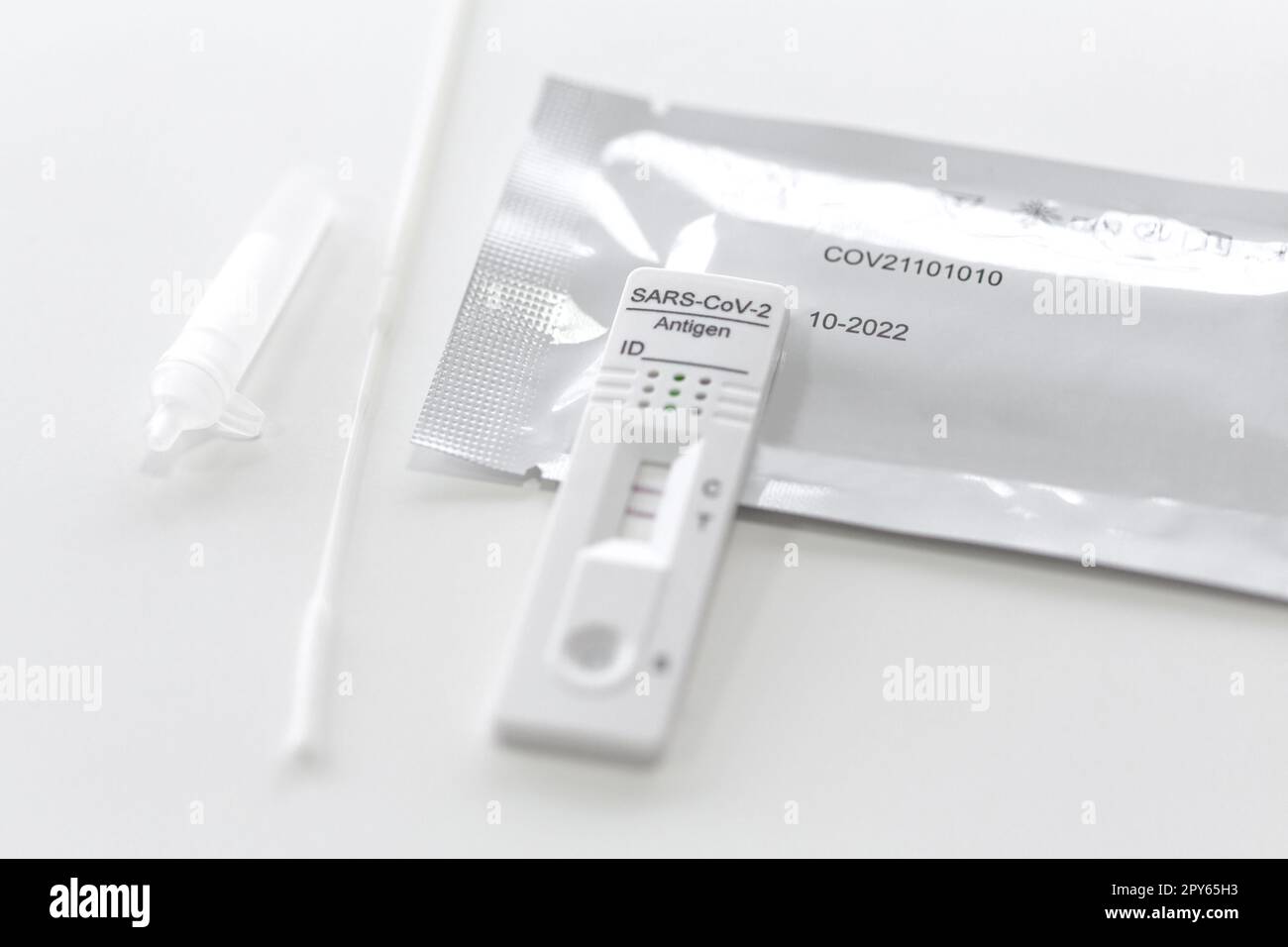 Positive test result by using rapid test device for COVID-19 Stock ...