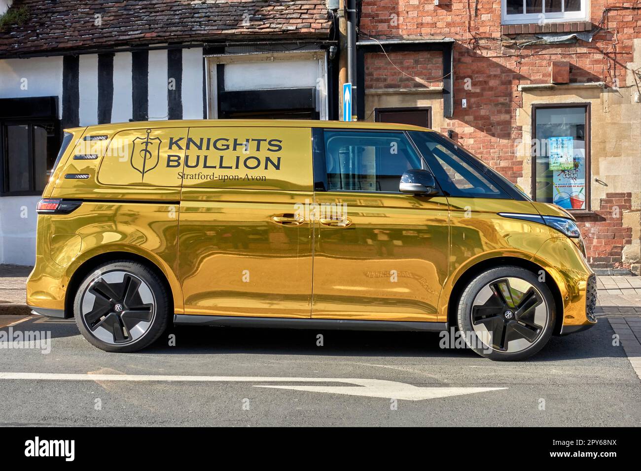 Gold bullion van hi-res stock photography and images - Alamy