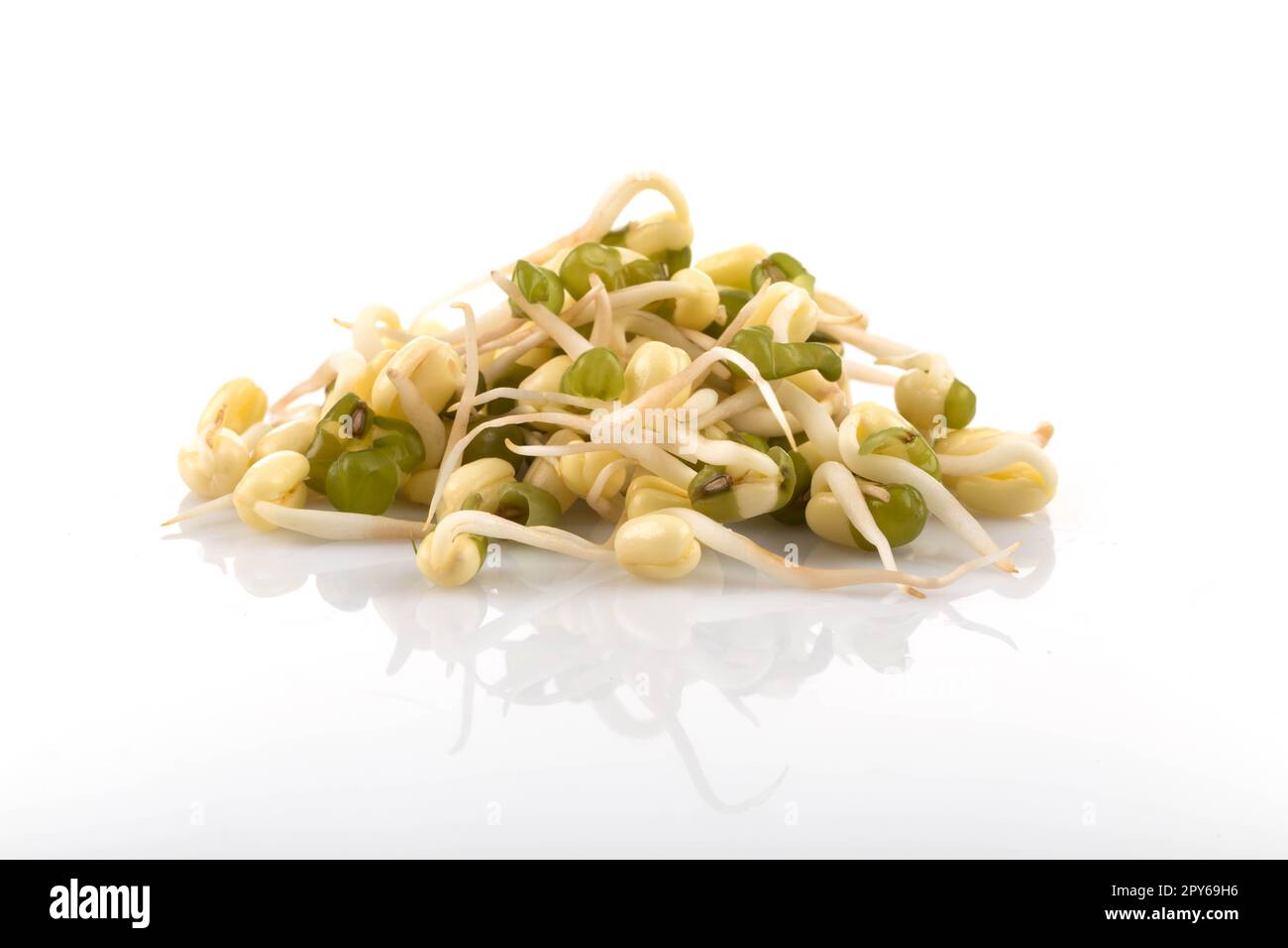 Pea seeds hi-res stock photography and images - Alamy