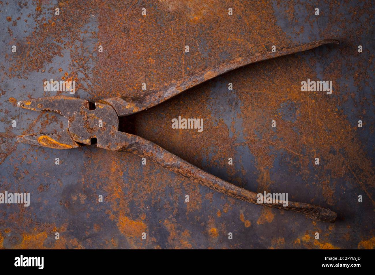 Old rustic tools hi-res stock photography and images - Alamy