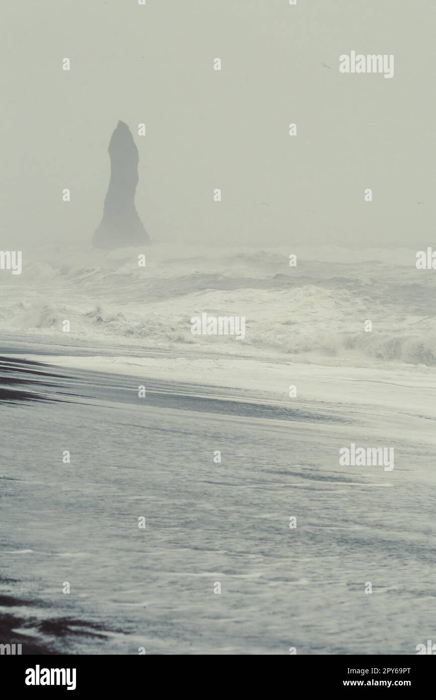 High cliff hi-res stock photography and images - Alamy