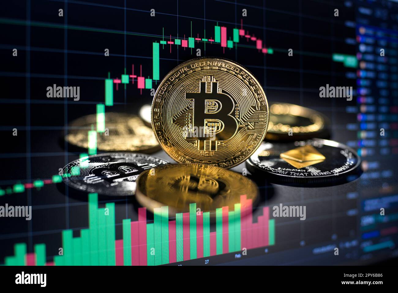 Silver coins bitcoin symbol hi-res stock photography and images - Alamy