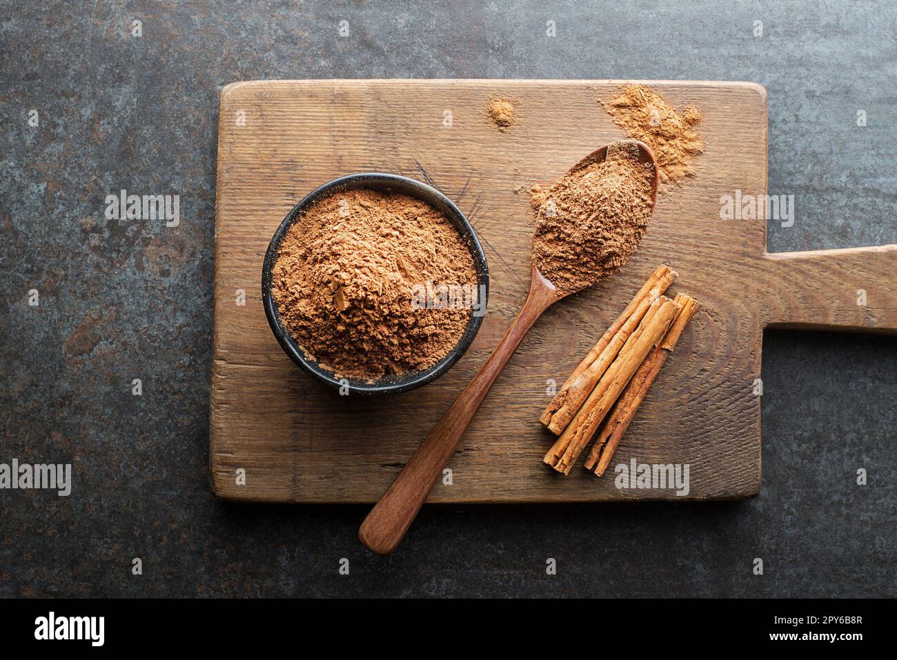 Ceylon cinnamon tree hi-res stock photography and images - Alamy