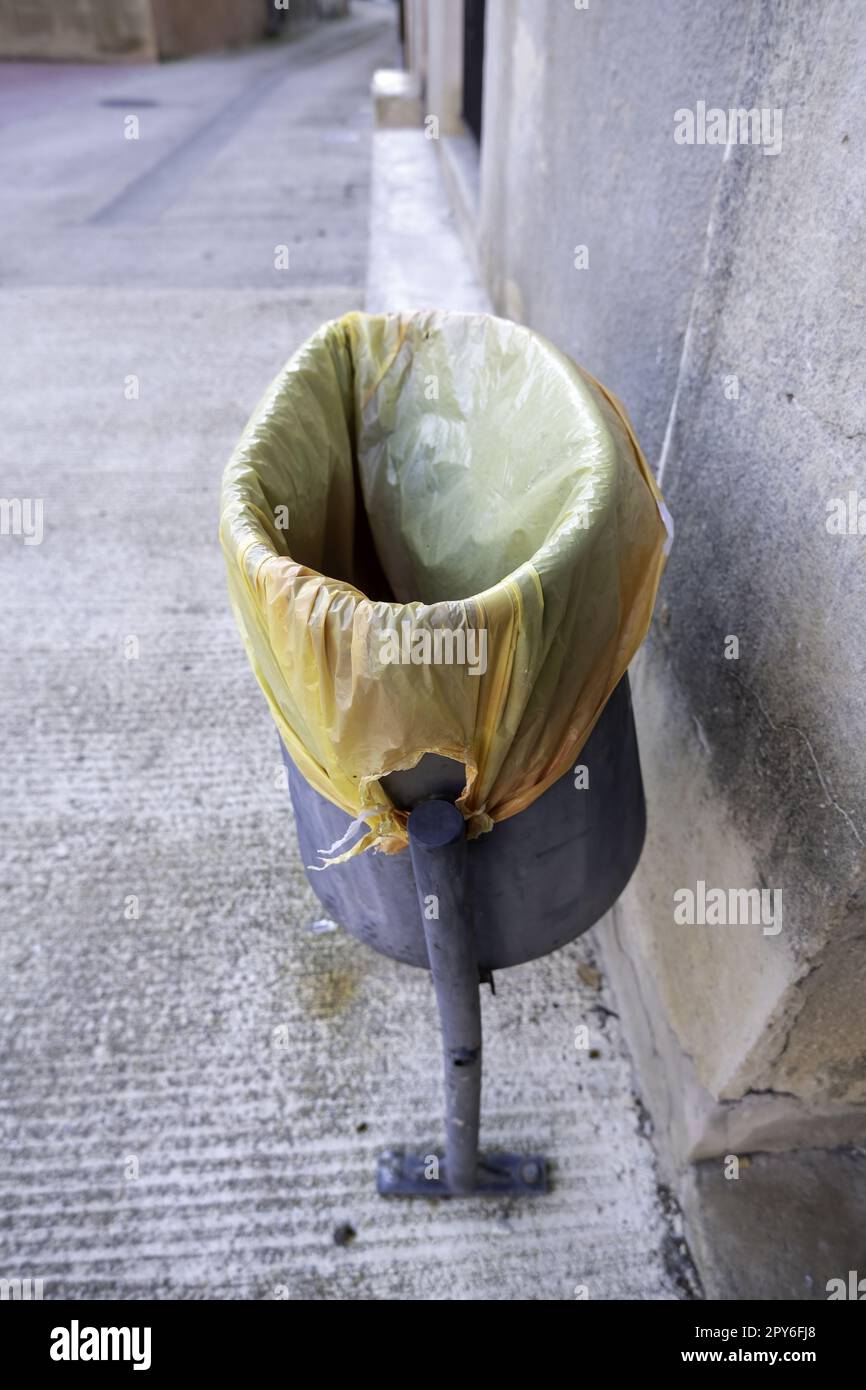 Urban trash in the city Stock Photo - Alamy