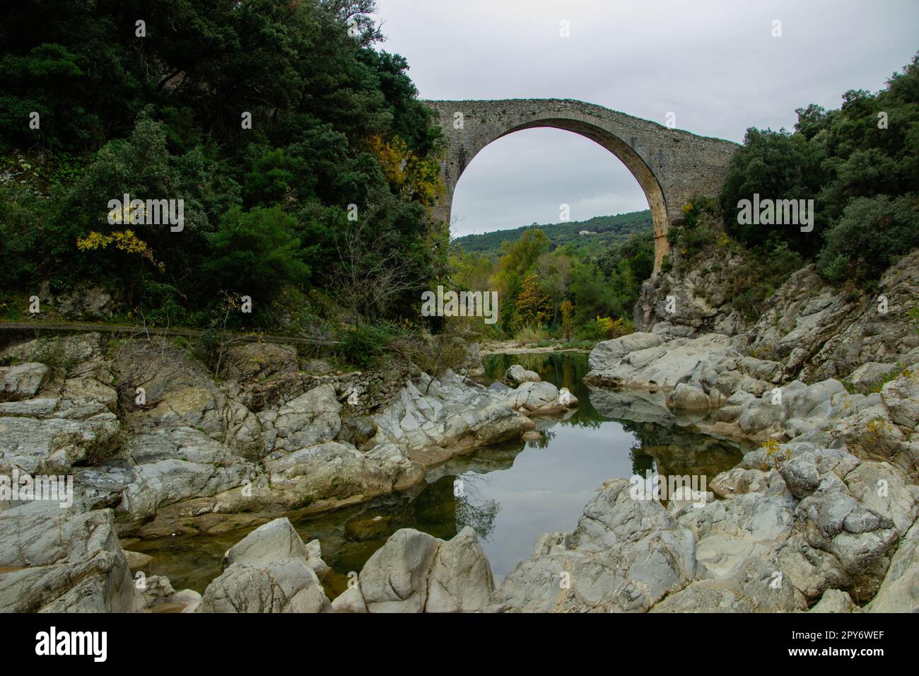 13th century bridge hi-res stock photography and images - Alamy
