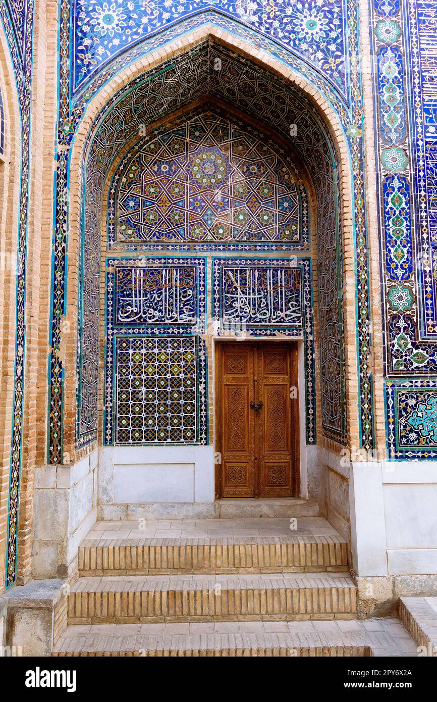 Shah I Zinda, Samarkand Stock Photo - Alamy