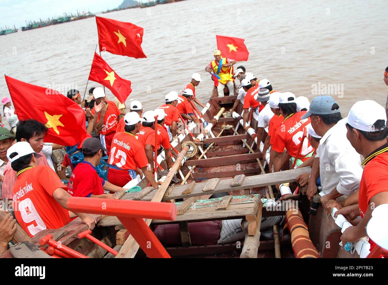 Thanh Hoa, Vietnam: Ngu Loc beach fishing festival. 越南旅游, Turismo ...