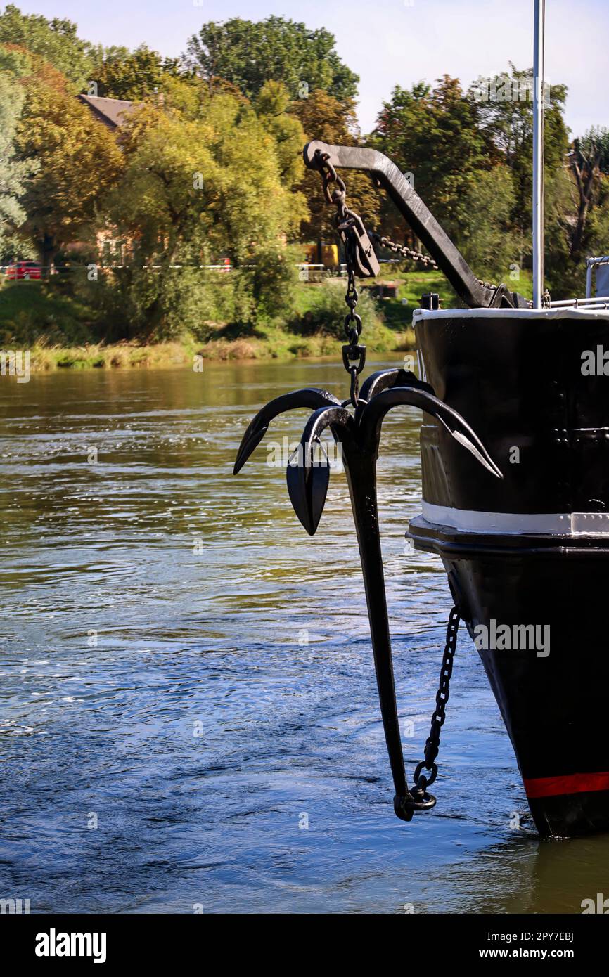 Anchor barge hi-res stock photography and images - Alamy