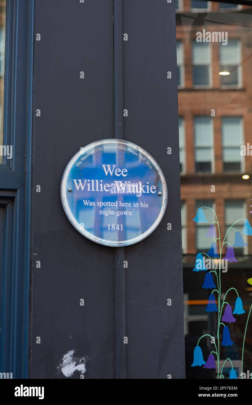 Plaque in Glasgow: "Wee Willie Winkie was spotted here in his night ...