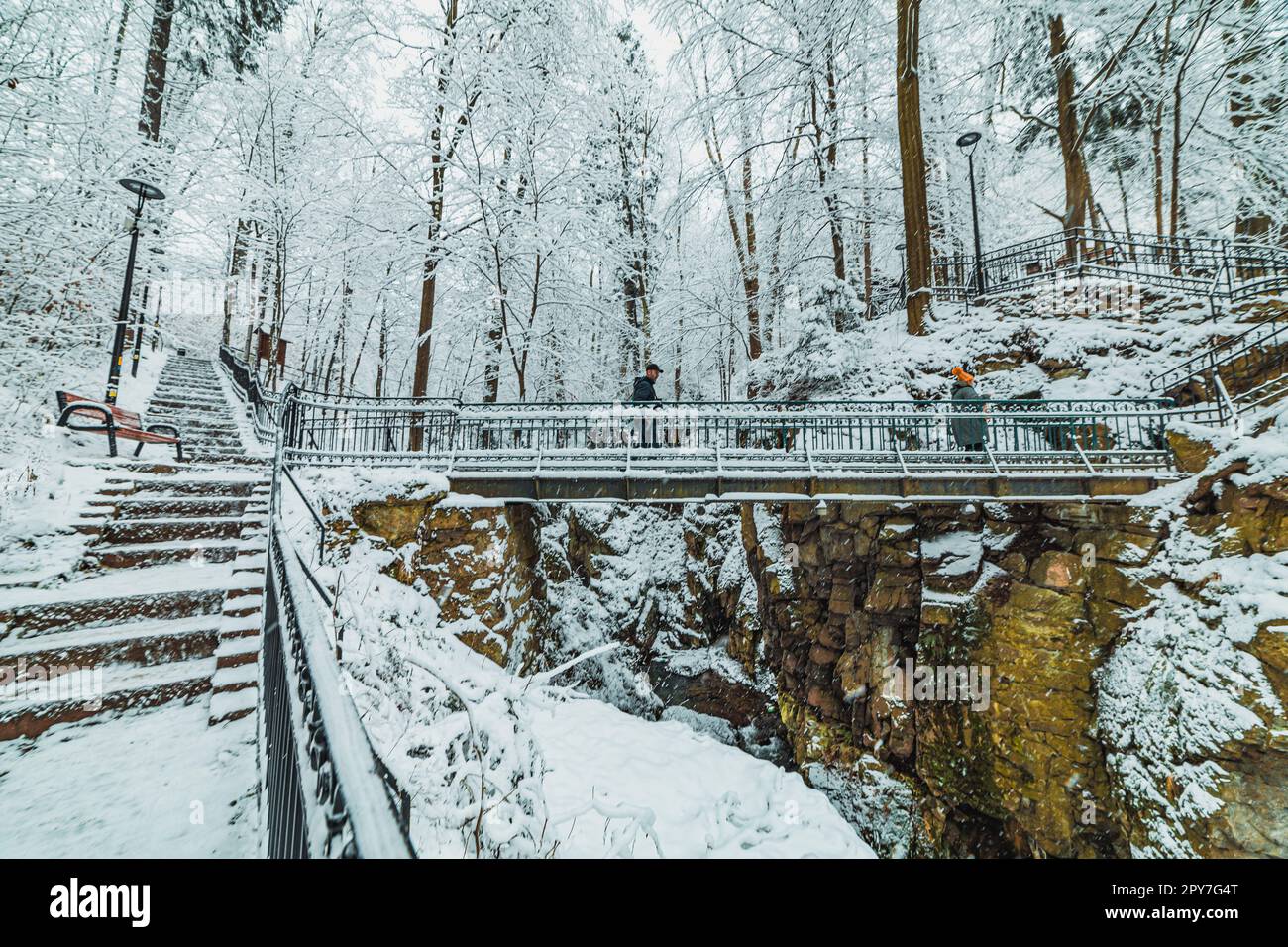 Stone mountain park covered bridge hi-res stock photography and images ...