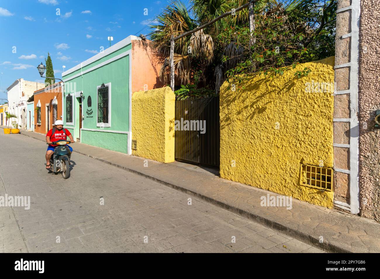Renovated colonial buildings hi-res stock photography and images - Alamy