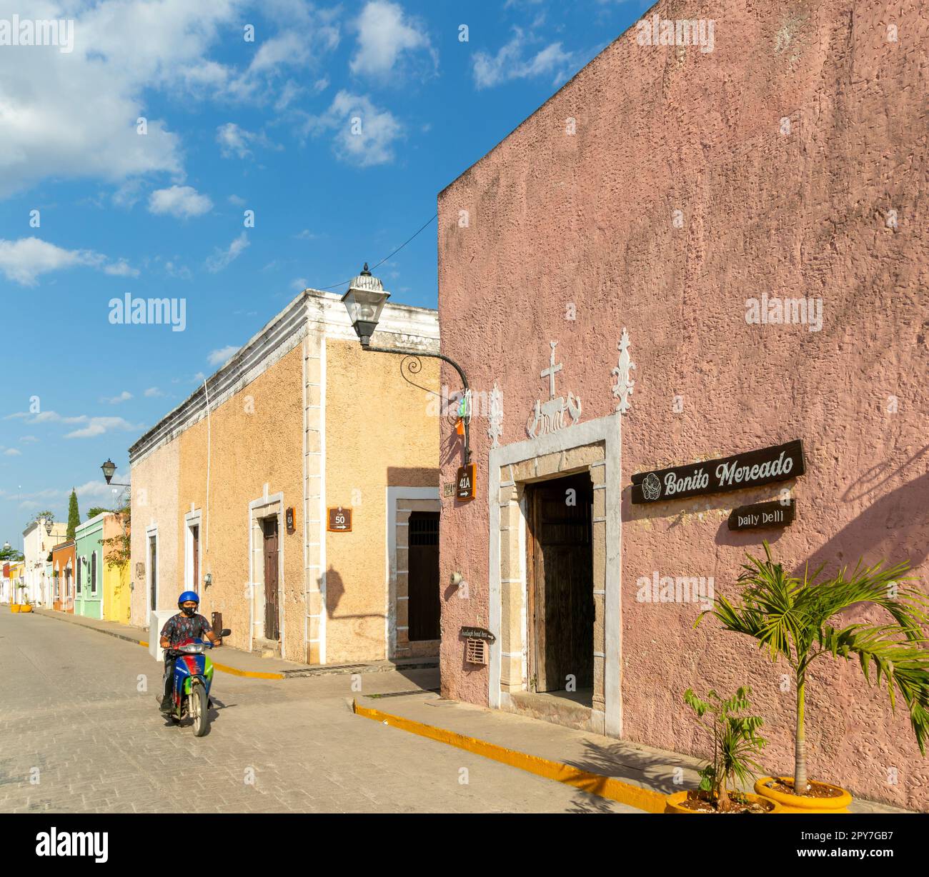 Renovated Spanish colonial buildings occupied by upmarket shops, Calle ...